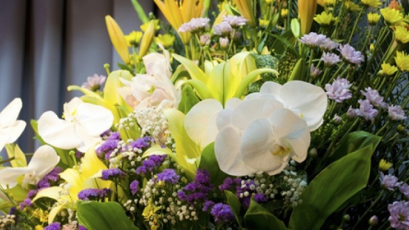 Appropriate Funeral Flowers - Blog - Pearce Funeral Services, Swindon